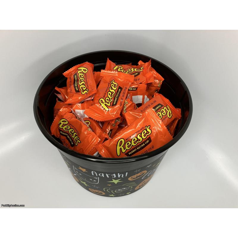 Bucket of Reese’s Peanut Butter Cups